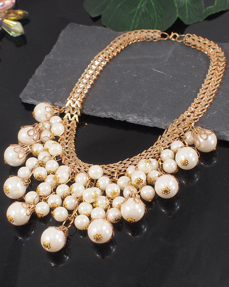 BOLD STATEMENT NECKLACE – Sassy2